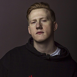 Знаменитости, которые МОЛЧАТ о войне в Украине